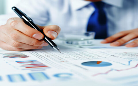 How to Manage Financial Data using Data Extraction Techniques